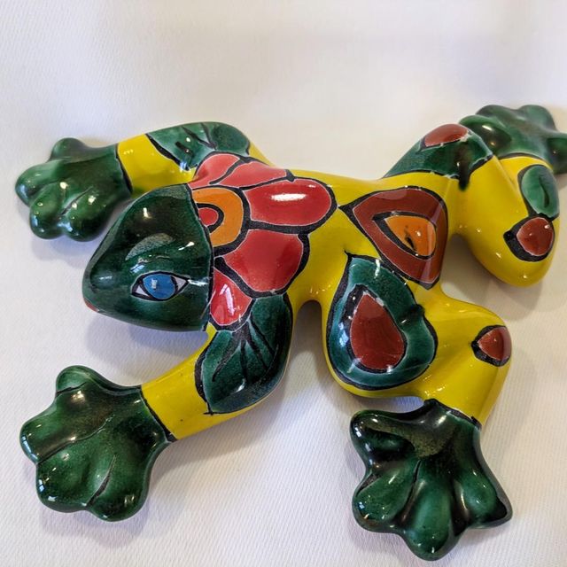 Talavera Mexican Folk Art Redware Tree Frogs EVC