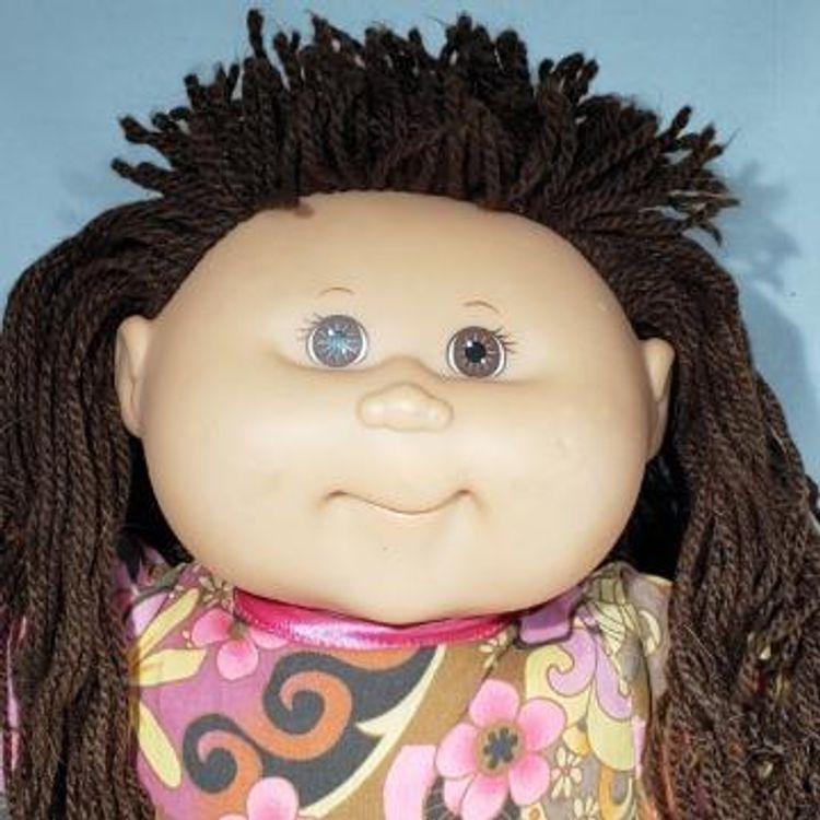Cabbage Patch Kids Doll PlayAlong Pink Dress Brown Hair Eyes 17" 2004 Hong Kong