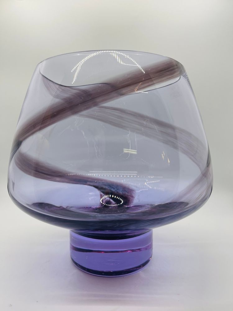 Caithness Art Glass British Purple Swirl 7" Round Pedestal Bowl Vase