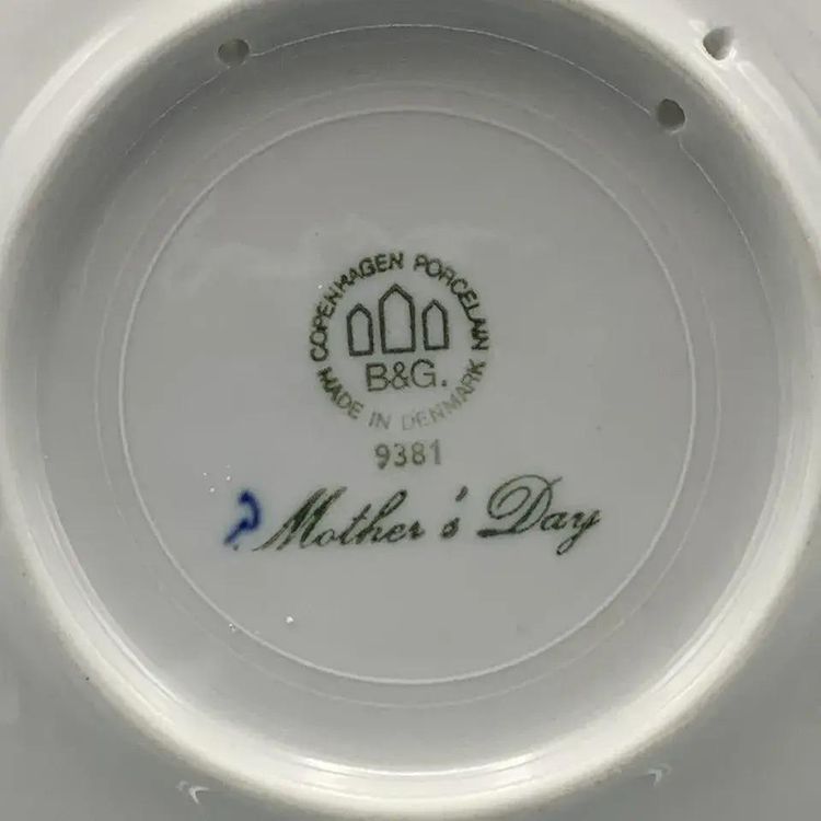 1981 Bing and Grondahl Mother's Day Plate Hare and Young Wildlife Ltd ...