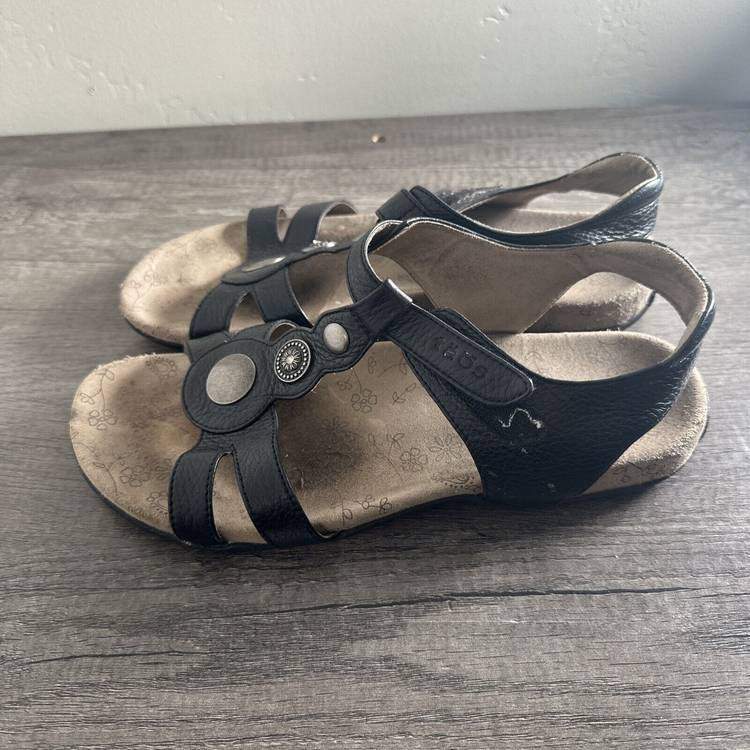 Jride Flips · District