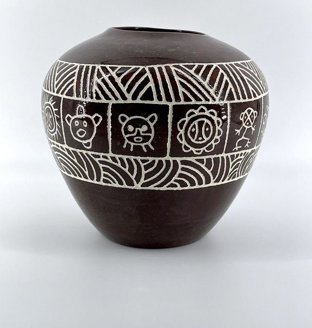 SIGNED ART POTTERY VASE MAYAGUEZ PUERTO RICO FOLK ART HAND CARVED & PAINTED