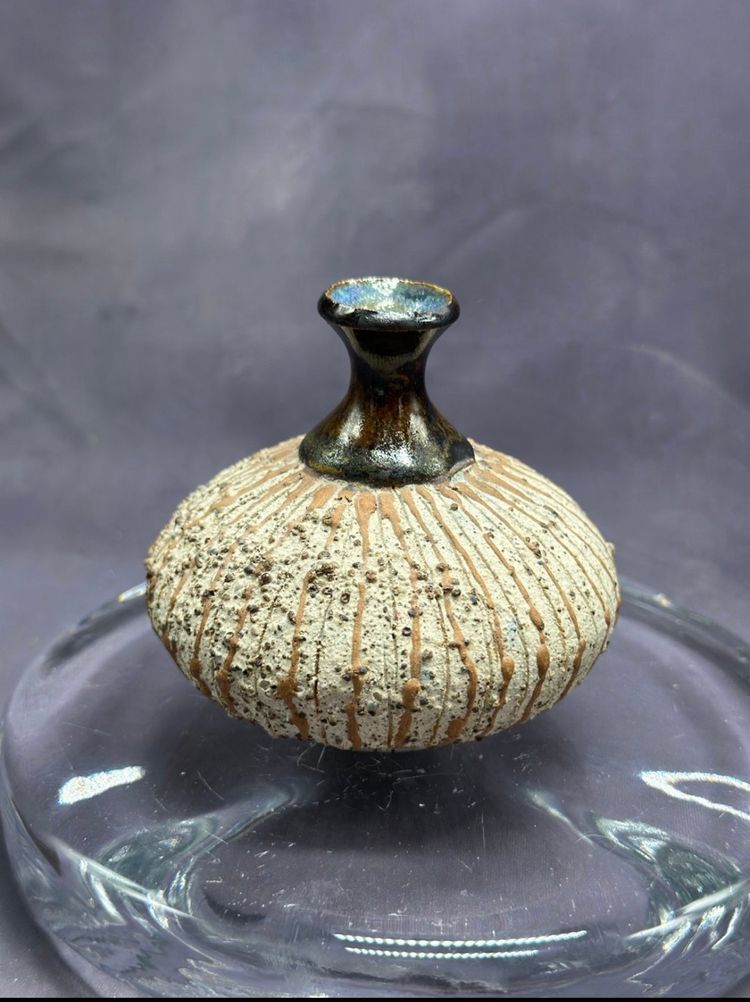 Ka Kwong Hui Aka Hui Ka-Kwong Art Pottery Bud Vase Round MCM Incredible ...