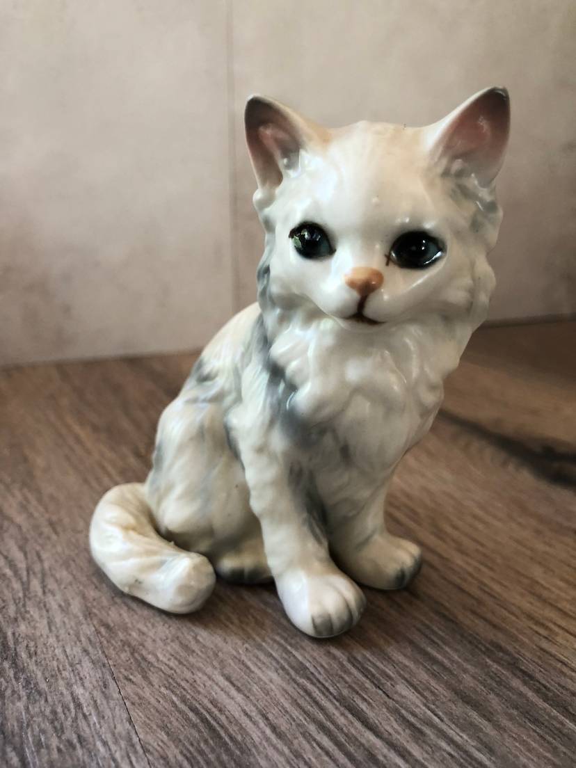 Vintage Lefton White Gray Cat Figurine Kitty Ceramic