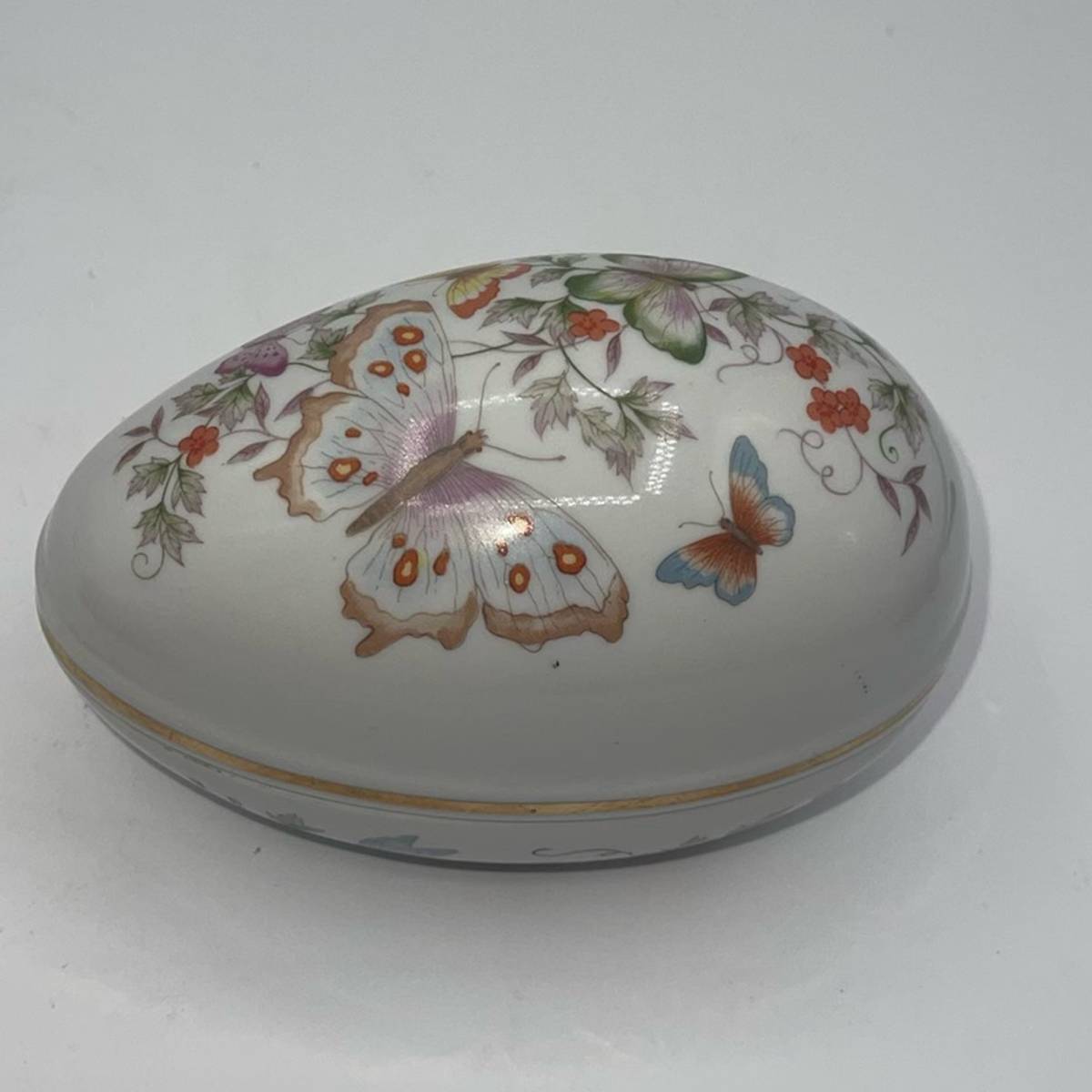 Niknax · Avon Trinket Box With Butterflies And 24k Gold Trim 5.5 ...