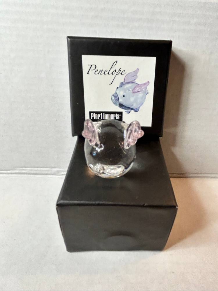 Pier 1 Penelope The Piggie When Pigs Fly Art Glass Figurine Pink Wings