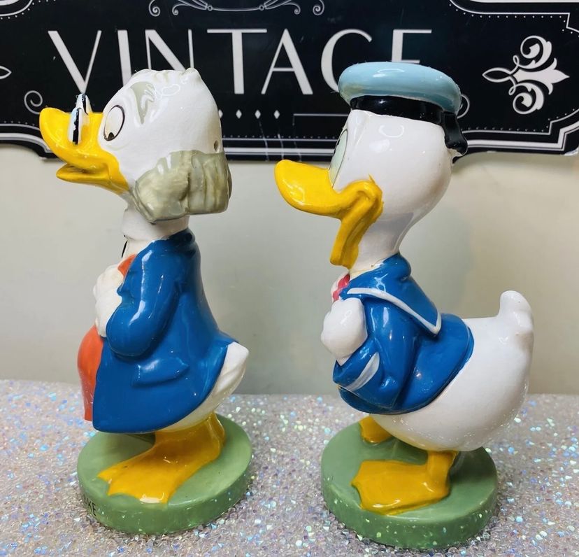 Super Vintage 1961’ Walt Disney Donald Duck & Ludwig Von Drake Salt ...