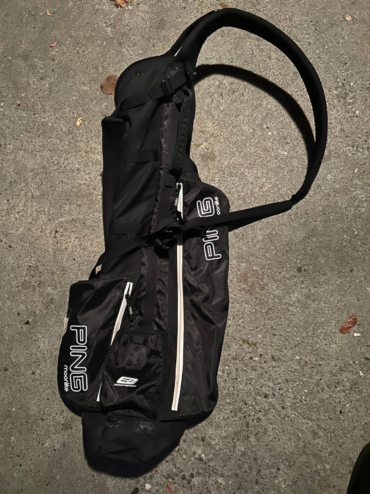 Stacked Golf · Ping Golf Moonlite Double Strap Carry Sunday Par 3 Bag