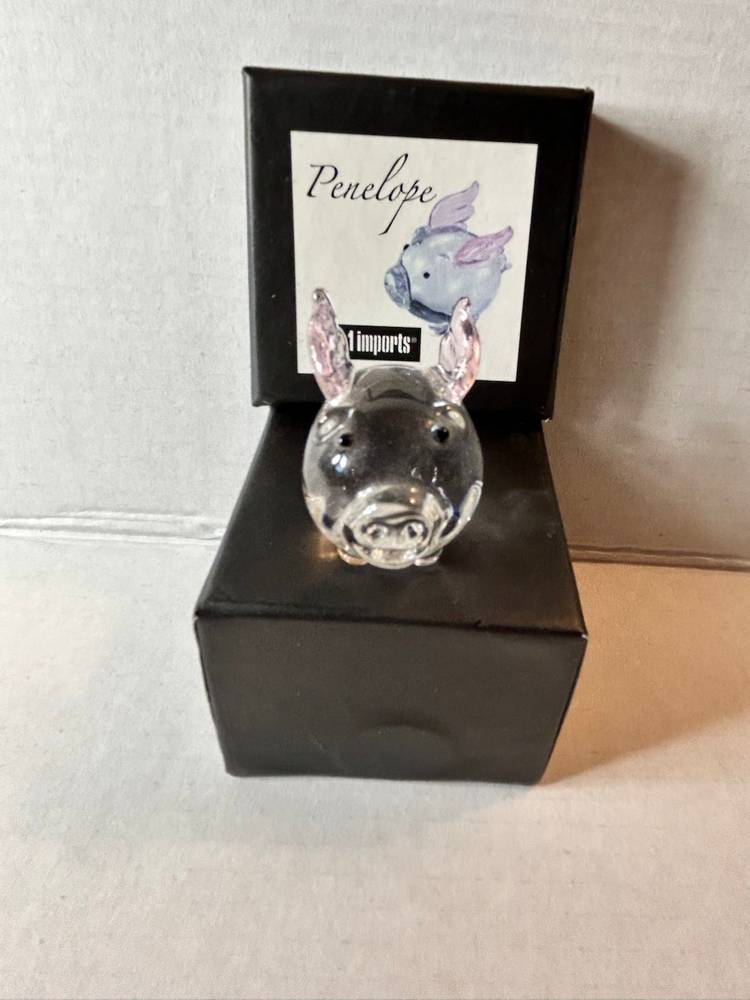 Pier 1 Penelope The Piggie When Pigs Fly Art Glass Figurine Pink Wings