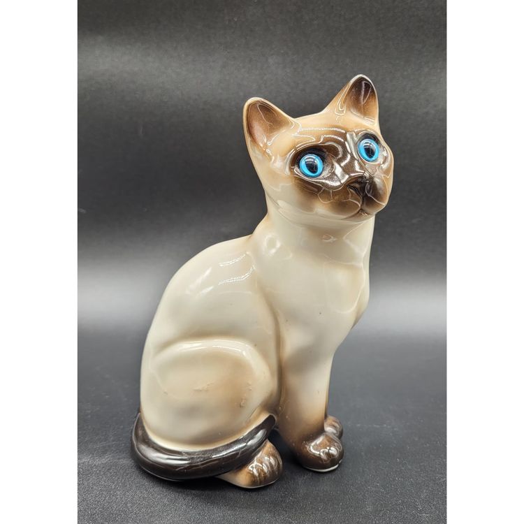 Vintage Enesco Cat Figurine Siamese Cat Sitting Pose Blue Glass Eyes 6. ...