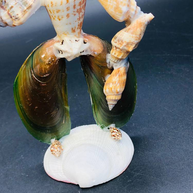 Shell Art Googly Eye Weirdo Figurine