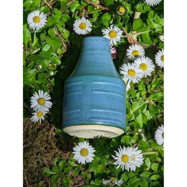 Beautiful Guggenheim Pottery Vase Gradient Blues with Squared Accents ...