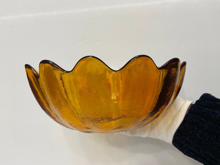 VTG Blenko Wheat/Amber Scalloped Art Glass Bowl Thick Heavy Signed