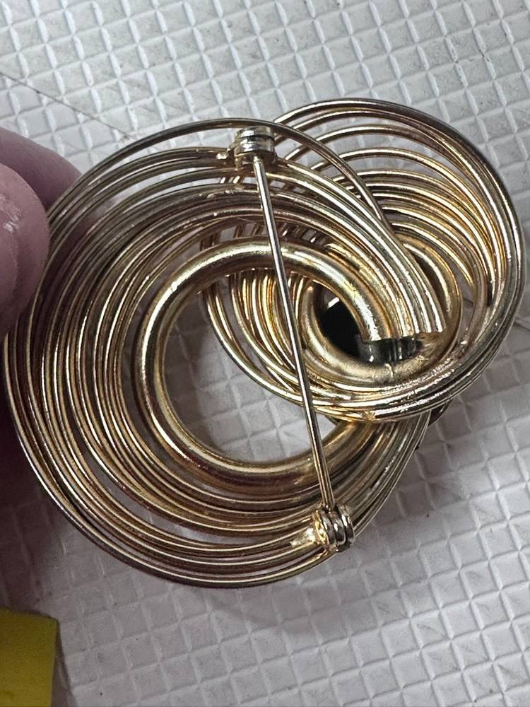 District · Build Your Own Shopping Platform