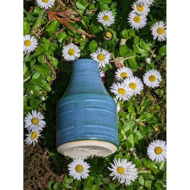 Beautiful Guggenheim Pottery Vase Gradient Blues with Squared Accents ...