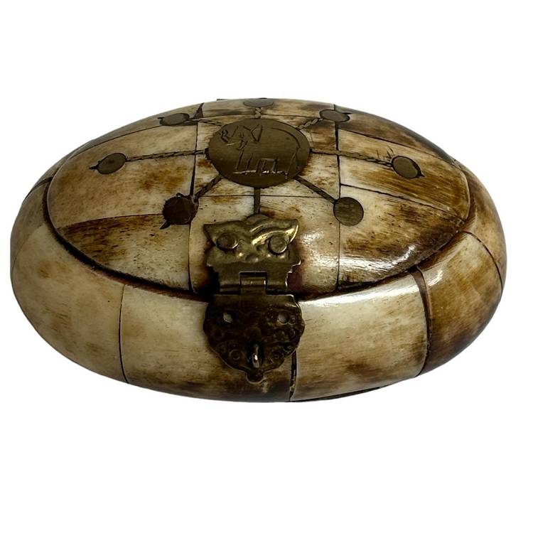 District · a marketplace for everything