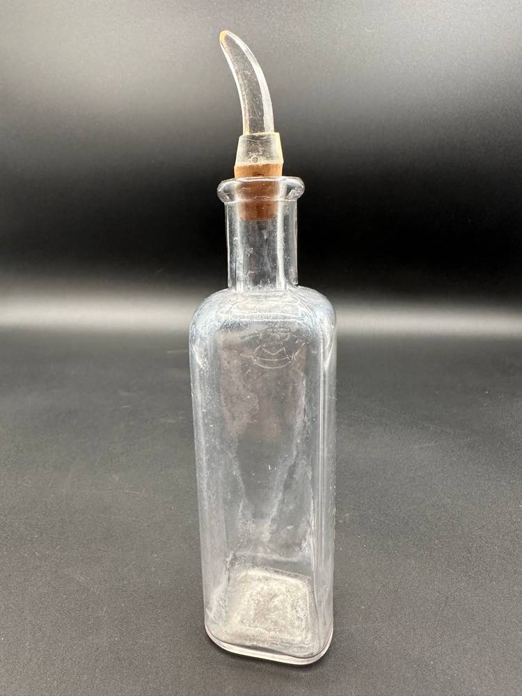 Shackleton Inhaler Co. Antique Inhalant Glass Bottle With Lucite ...