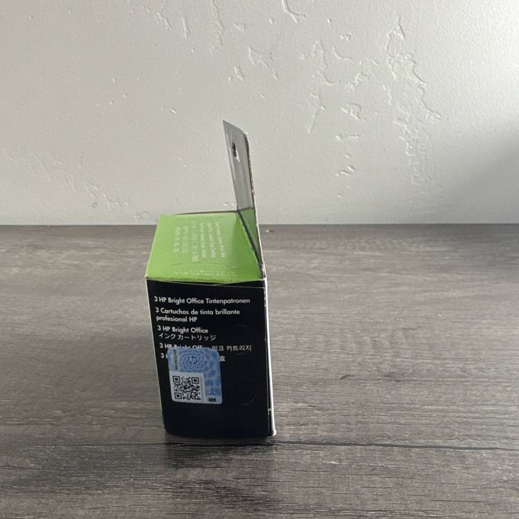 Jride Flips · District