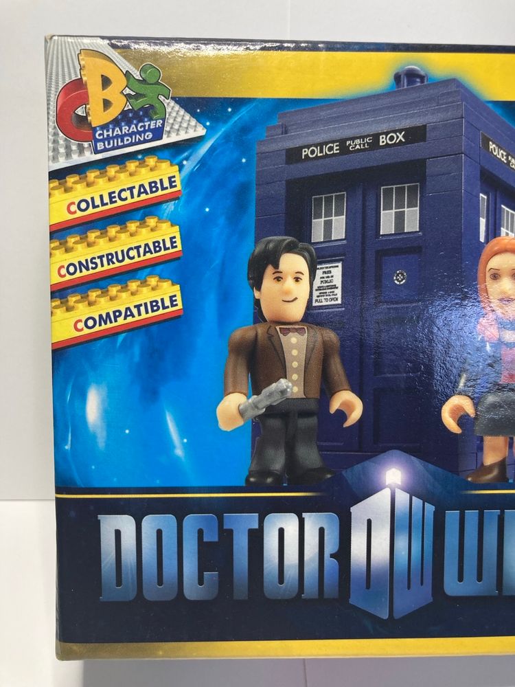 Character Building Doctor Who The Tardis Mini Set Eleventh Doctor Amy Pond