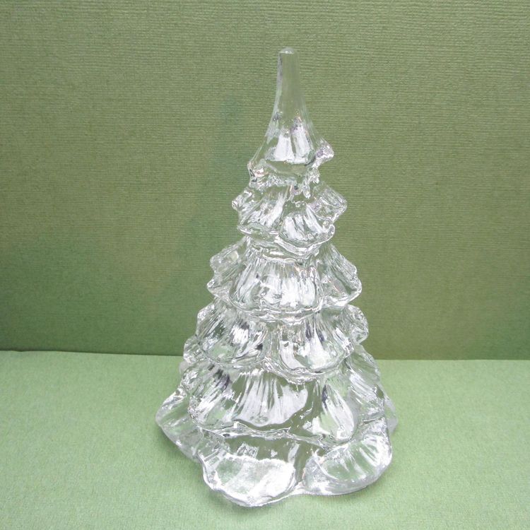 Fenton Glass Christmas Tree. Clear glass goes with everything! Keep it ...