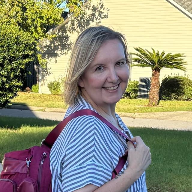 Angie Resells · District
