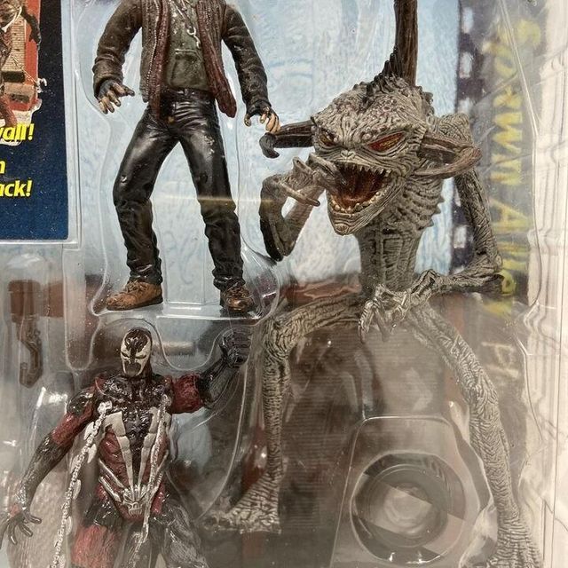 McFarlane Toys Spawn The Movie Spawn Alley Action Figure Playset NEW