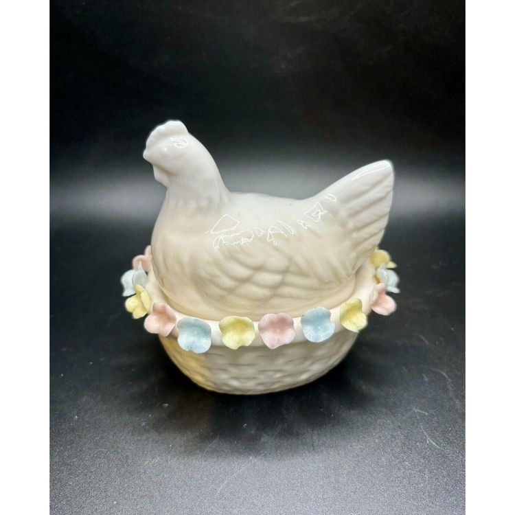 Vintage Hen On Nest Small White Porcelain with Pastel Flowers JAPAN
